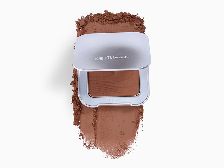 R.E.M. Beauty Hypernova Satin Matte Bronzer in Cocoa-nut (very deep ...