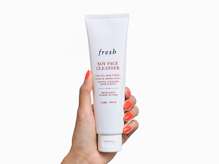 Fresh Soy pH-Balanced Hydrating Face Wash
