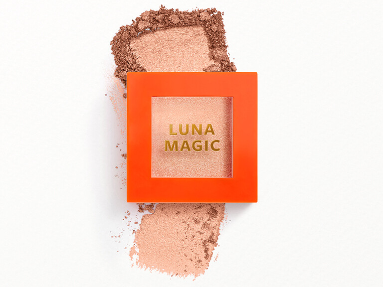 Luna Magic Highlighter